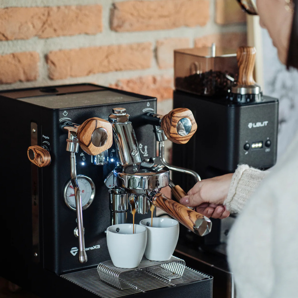 Młynek do kawy espresso Lelit Steve PM20 – żarnowy, czarny