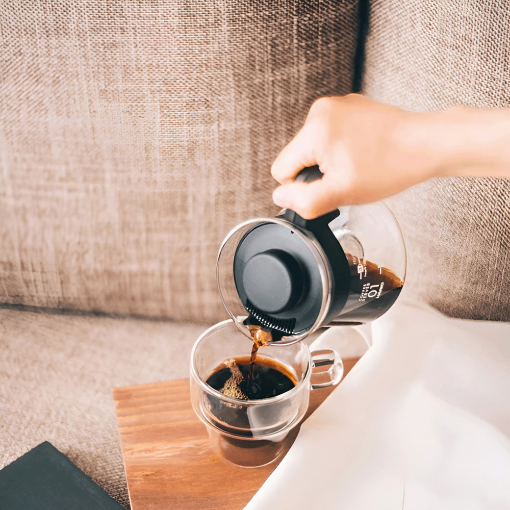 Hario V60 glaskanna för kaffe, 450 ml – Svart